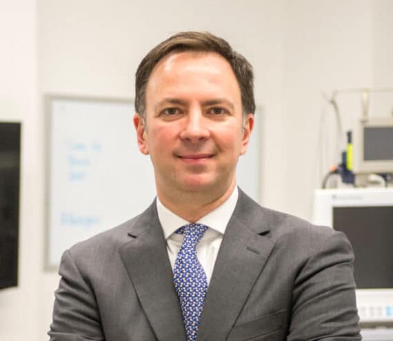 Facelift in Miami - Andres Bustillo, MD, FACS - Dr. Bustillo